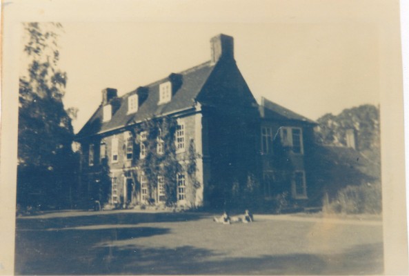 Harston's mediaeval manors | Overview | Harston History