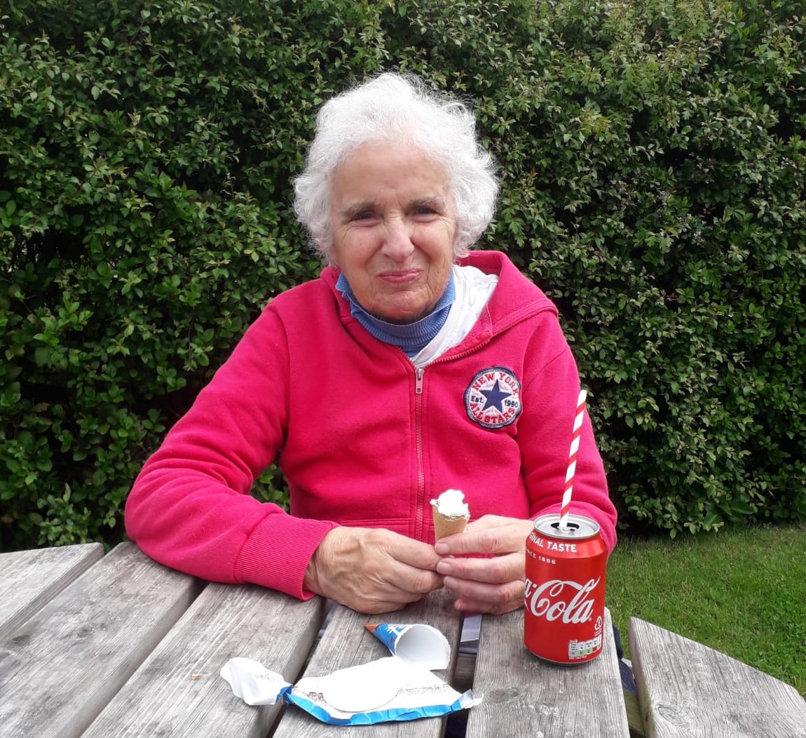 Chris & Catey Bates memories | Memories | Harston History