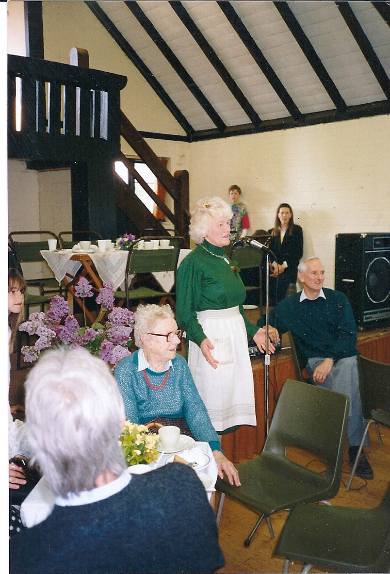 Peggy Heap and Alice Gough (nee Heap) memories | Memories | Harston History