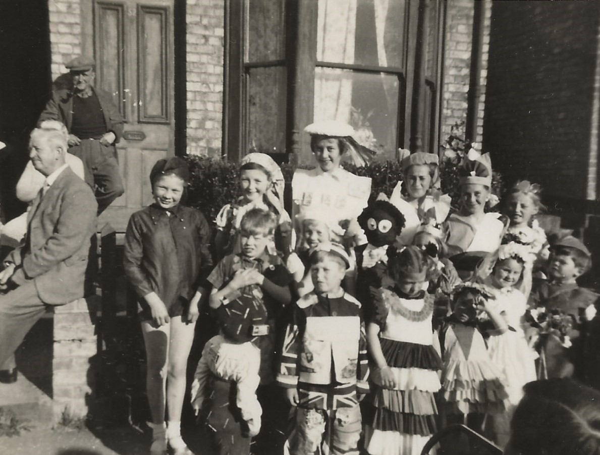 Around the time of the 1953 coronation | New contributions, Magazine ...
