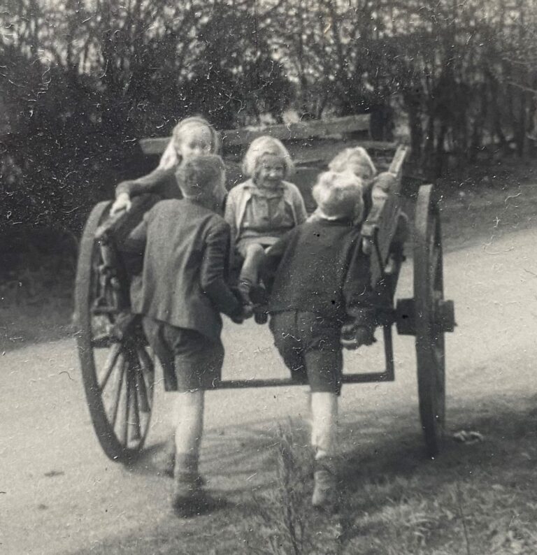 Memories of Button End by Deirdre Armstrong (Harston House) and Judith ...